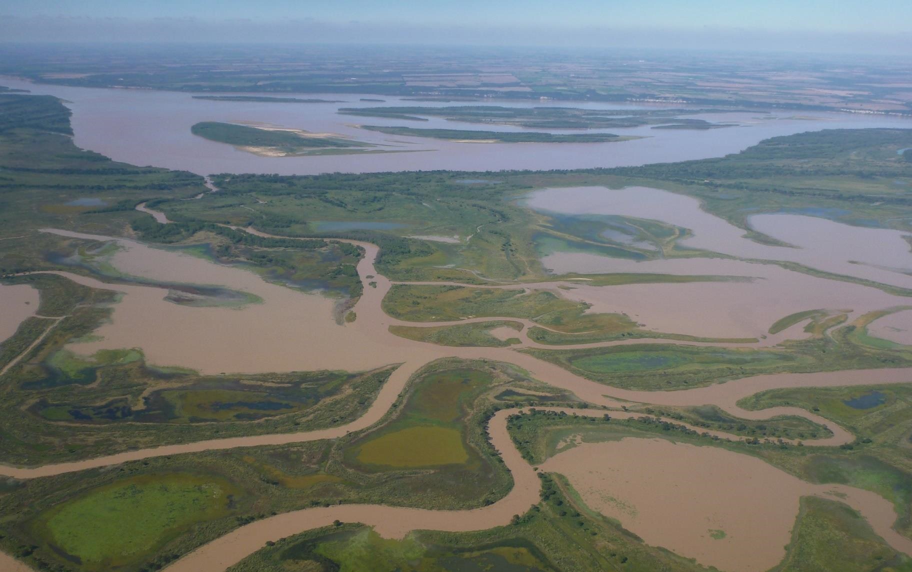 Inventario de Unidades de Paisaje de Humedales del río Paraná en ...
